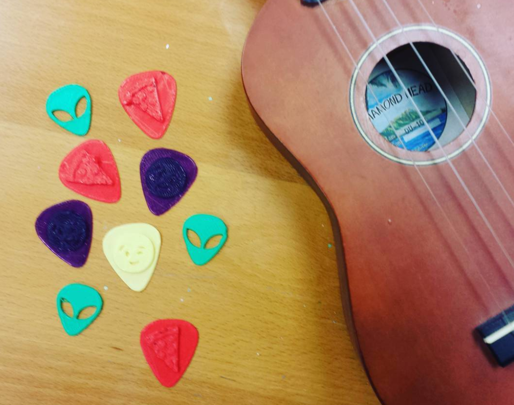 How to Teach Kids the Basics of Ukulele Playing – Ontarian Librarian