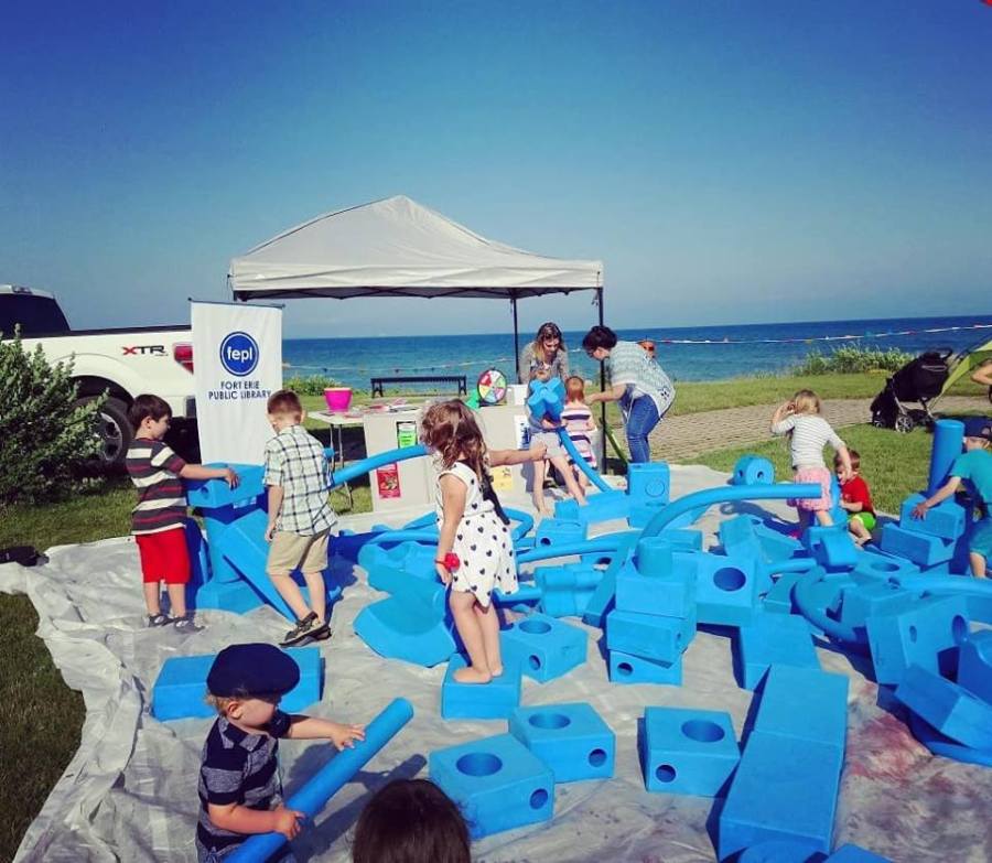 Using Big Blue Blocks at the Library – Ontarian Librarian